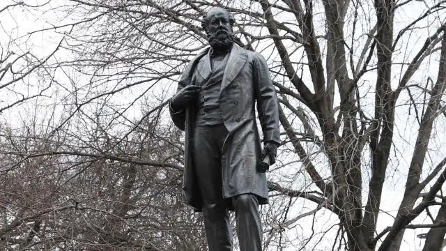 Tearing down statues is the latest salvo in the anti-historical mission